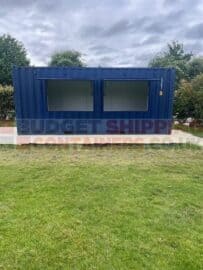 Shipping Container Serving Hatch with Gas Struts